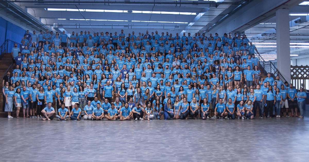 Fintech de Joinville ganha nove prêmios voltados à gestão de pessoas em ...